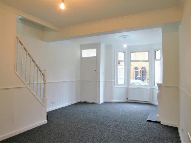 King Edwards Road, En3 2 bed terraced house to rent £1,850 pcm £427 pw