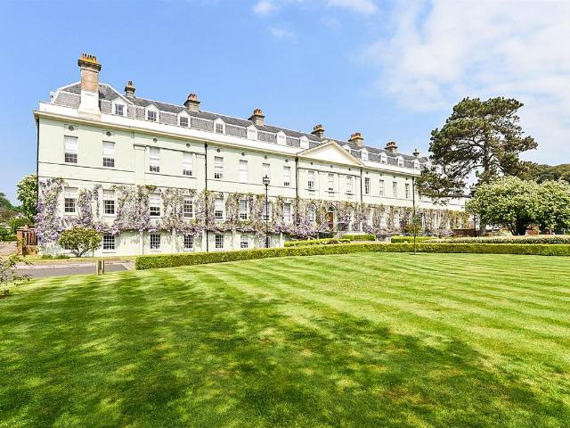 King George Gardens, Chichester PO19, 2 bed flat to rent, £1,200 pcm | PrimeLocation
