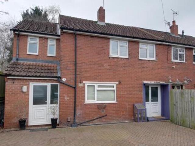 King George Road, Horsforth, 4 Bedroom Semi detached