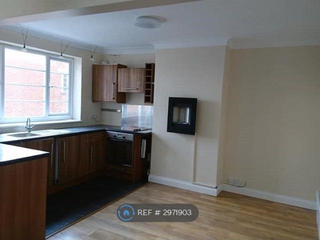 King Georges Place, Maldon CM9, 2 bed flat to rent, £1,160 pcm | PrimeLocation