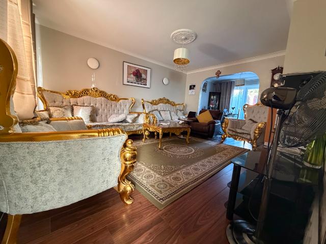 King Henrys Drive, Croydon CR0, 3 bed semi detached house to rent, £2,300 pcm | PrimeLocation