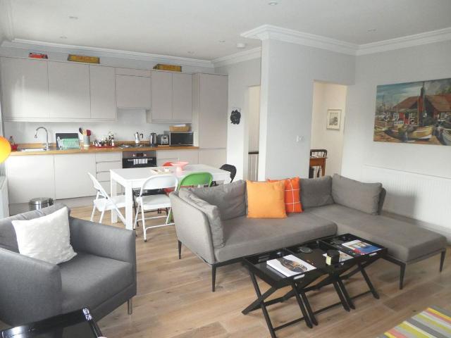 King Henrys Road, Primrose Hilll NW3, 3 bed flat to rent, £3,835 pcm | PrimeLocation
