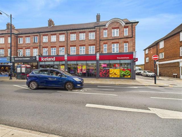King Street, Twickenham 4 bed apartment to rent £3,300 pcm £762 pw