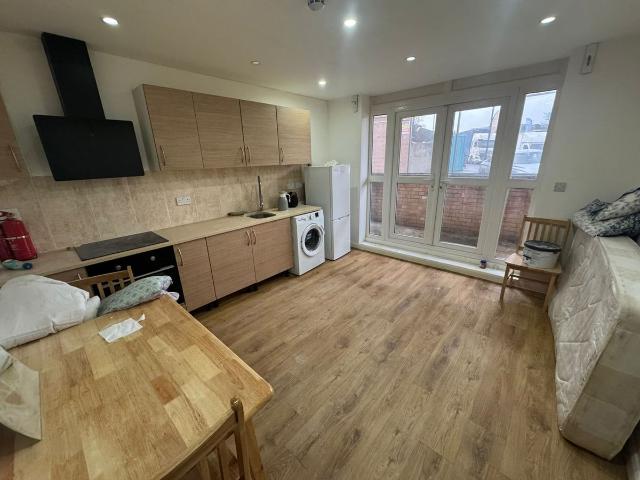 King Street UB2, 1 bed flat to rent, £1,499 pcm | PrimeLocation