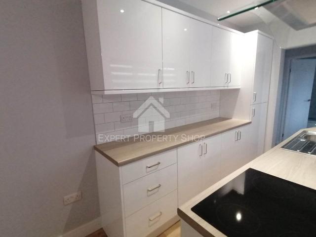 King Street, Worksop, Nottinghamshire S80, 3 bed property to rent, £825 pcm | PrimeLocation