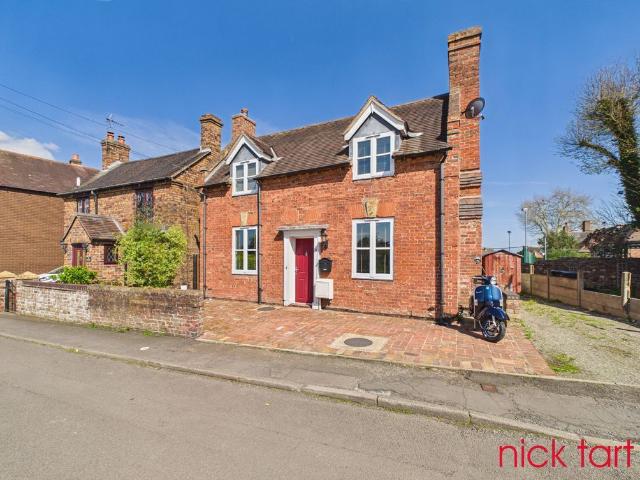King Street, Broseley TF12, 3 bed cottage to rent, £1,250 pcm | PrimeLocation