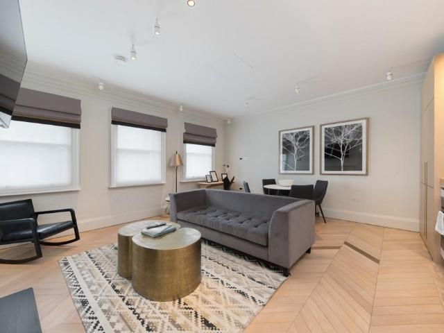King Street, Covent Garden WC2 1 bed apartment to rent £4,333 pcm £1,000 pw
