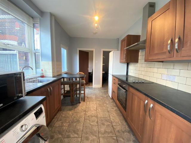 King Street, Cross Heath. 4 bed terraced house to rent £1,646 pcm £380 pw