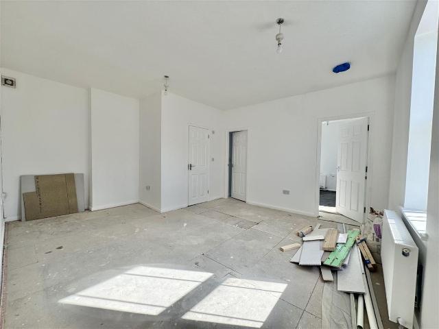 King Street, Gillingham ME7, 1 bed flat to rent, £950 pcm | PrimeLocation