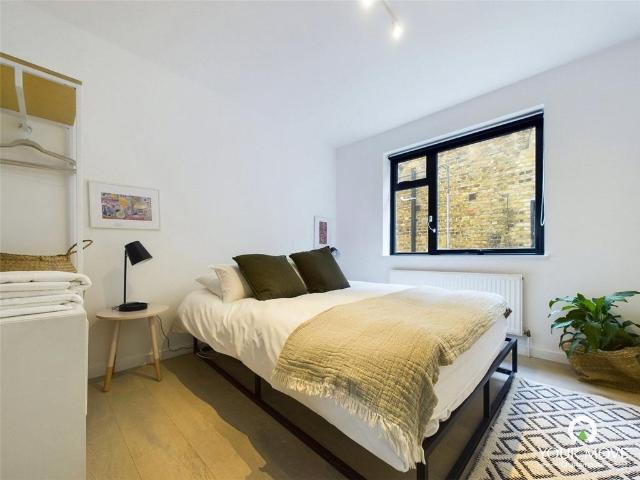 King Street, Kent CT9 2 bed flat to rent £1,050 pcm £242 pw