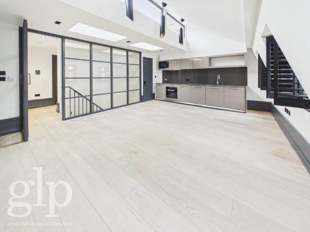 King Street, London, Covent garden, WC2E 2 bed apartment to rent £6,283 pcm £1,450 pw