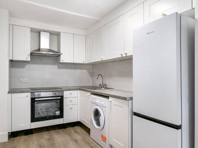 King Street, London, W6 1 bed flat to rent £1,850 pcm £427 pw