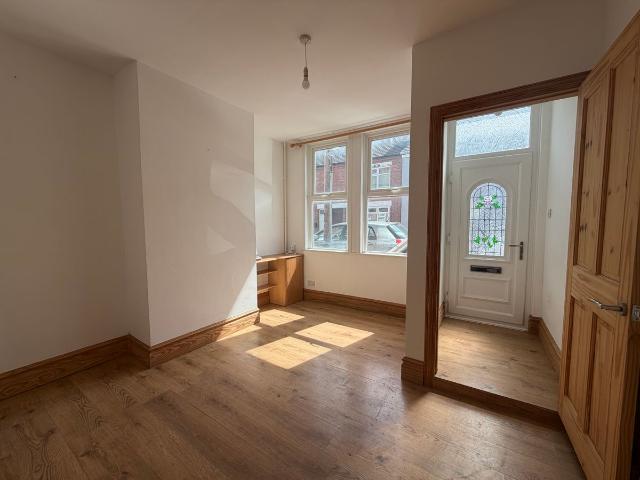 King Street, Loughborough LE11, 2 bed terraced house to rent, £1,000 pcm | PrimeLocation