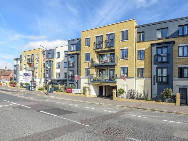 King Street, Maidstone ME14, 1 bed flat to rent, £1,350 pcm | PrimeLocation