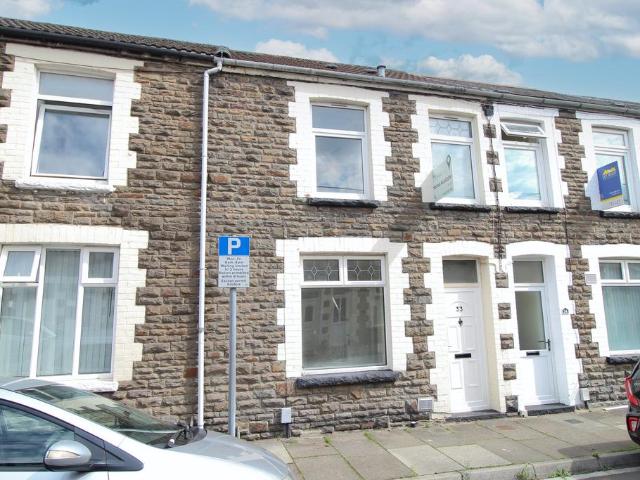 King Street, Pontypridd CF37 5 bed house to rent £1,620 pcm £374 pw
