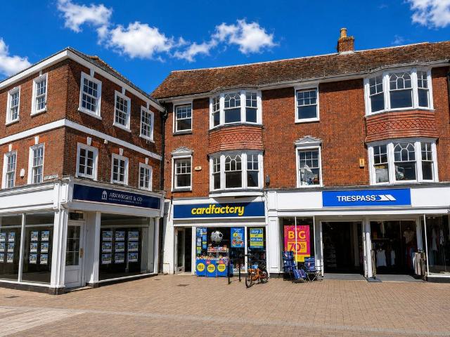King Street, Saffron Walden, Essex CB10, 2 bed flat to rent, £1,300 pcm | PrimeLocation