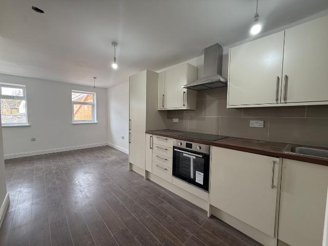 King Street, Southall UB2, Studio to rent, £1,600 pcm | PrimeLocation