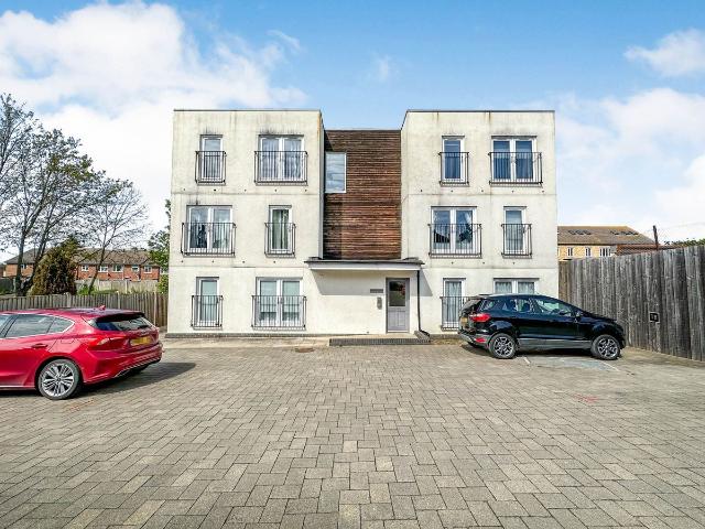 Willow Court, Southend Road, Stanford Le Hope, Essex SS17, 2 bed flat to rent, £1,350 pcm | PrimeLocation