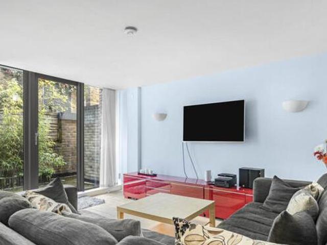 King´s Cross Road, London, 2 Bedroom Flat