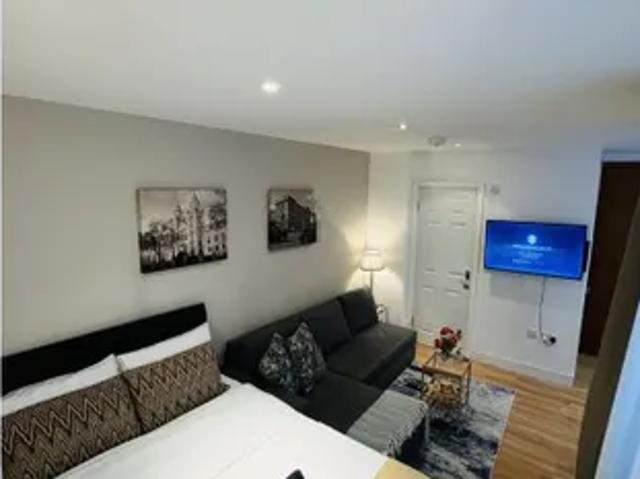 King Solomon Academy, 55 56 Penfold Street, London, NW1 6RX, United Kingdom | Studio apartment for rent #136464606 | Rentberry