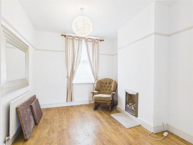 King William Street, Southville, Bristol BS3, 2 bed terraced house to rent, £1,800 pcm | PrimeLocation
