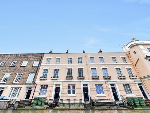 King William Walk, Greenwich, London. 4 bed terraced house to rent £3,100 pcm £715 pw