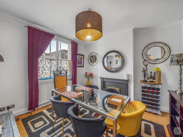 King William Walk London SE10 4 bed terraced house to rent £3,100 pcm £715 pw