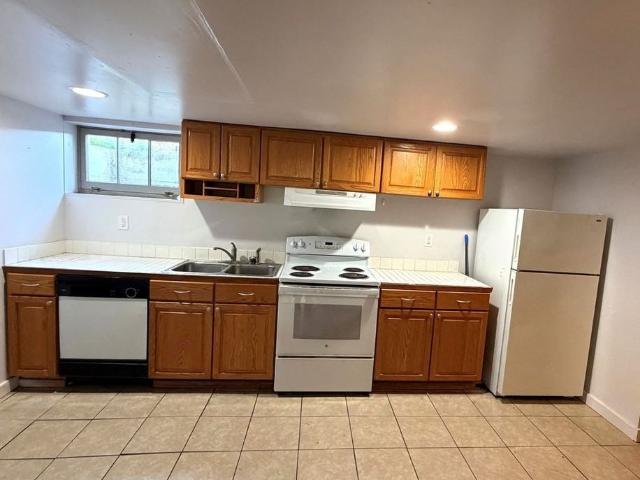 KING 2 Bedroom Apartment for Rent at 1802 Cedar St, Everett, WA 98201 Delta