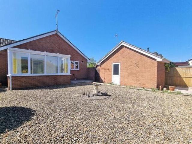 Kingfisher Close, Thornbury, 2 Bedroom Detached