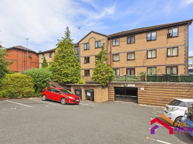 Kingfisher Court, High Wycombe HP11, Studio to rent, £995 pcm | PrimeLocation