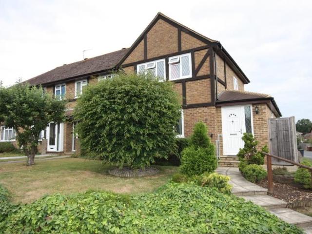 Kingfisher Drive, Merrow Park, Guildford GU4, 3 bed property to rent, £2,350 pcm | PrimeLocation