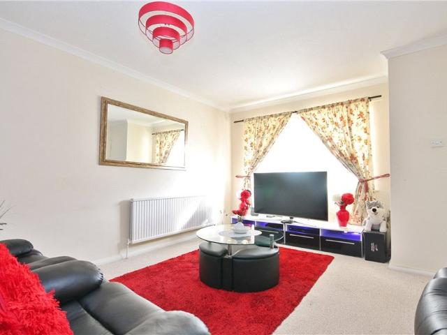 Kingfisher Drive, Staines upon Thames, Surrey, TW18 4RR