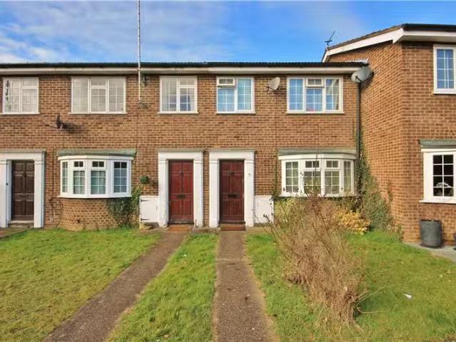Kingfisher Drive, Staines upon Thames, Surrey, TW18 4RR