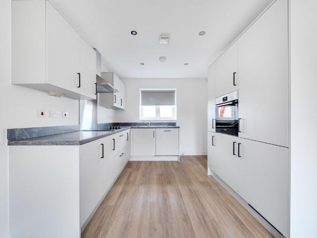 Kingfisher Drive, Upton, Northampton NN5, 3 bed semi detached house to rent, £1,450 pcm | PrimeLocation