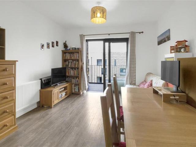 Kingfisher Heights, Bramwell Way. 1 bed apartment to rent £1,700 pcm £392 pw