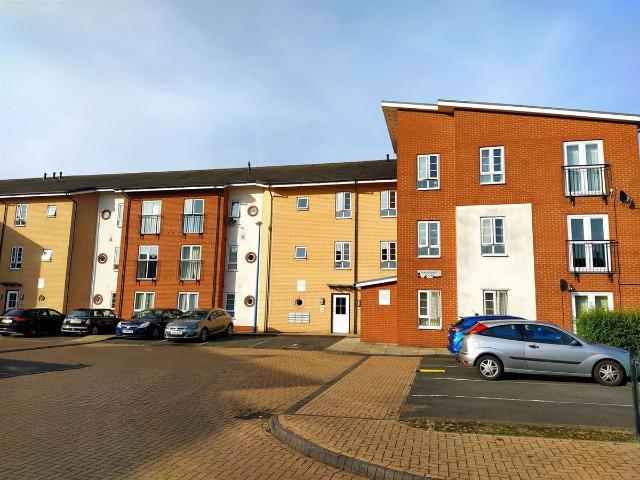 Kingfisher House, Kingfisher Way, Tipton DY4, 2 bed flat to rent, £800 pcm | PrimeLocation