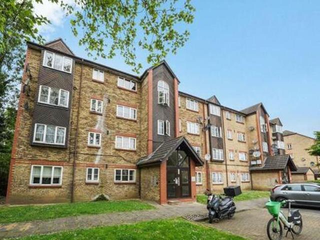 Kingfisher Way, London, 1 Bedroom Flat