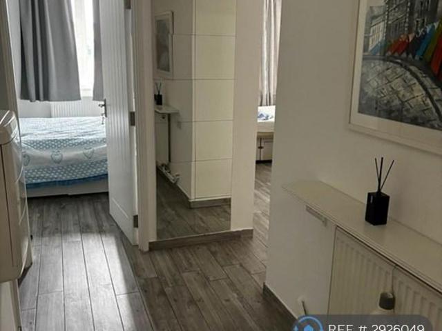 Kinglake St, London, SE17 2 bed flat to rent £2,300 pcm £531 pw