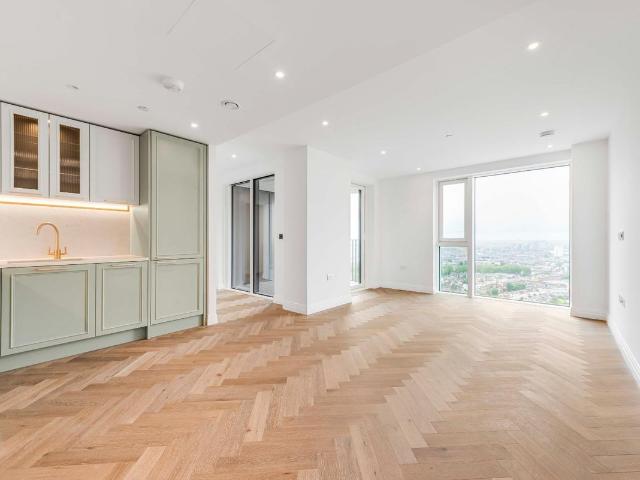 Kings Tower, Broadwater Avenue, Chelsea Creek, Fulham SW6, 1 bed flat to rent, £3,012 pcm | PrimeLocation