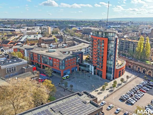 Kings Tower, Chelmsford 2 bed apartment to rent £1,600 pcm £369 pw