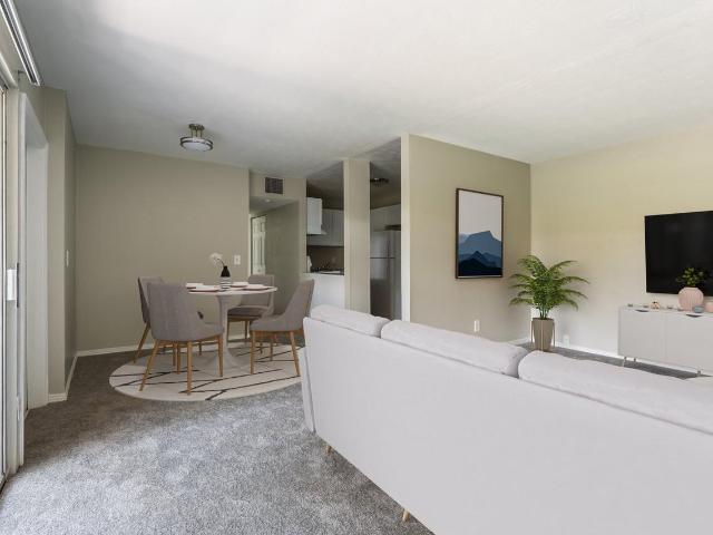 Kings Trail Apartment Homes 2 Bedroom Apartment for Rent at 3770 Toledo Rd, Jacksonville, FL 32217 San Jose