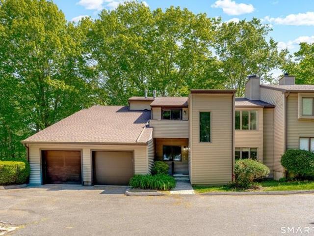 Kings Wood Mnr Unit B, Shelton, Condo For Sale