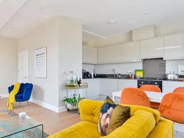 Kings Accommodation, Cossar Mews, London, SW2 2BD, United Kingdom | 1 bed house for rent #167383356 | Rentberry