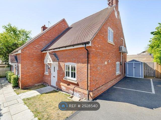 Kings Arms Cottages, Stansted CM24, 2 bed semi detached house to rent, £1,950 pcm | PrimeLocation