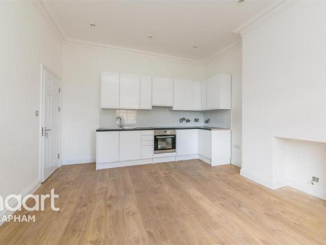 Kings Avenue, Clapham 1 bed flat to rent £1,750 pcm £404 pw