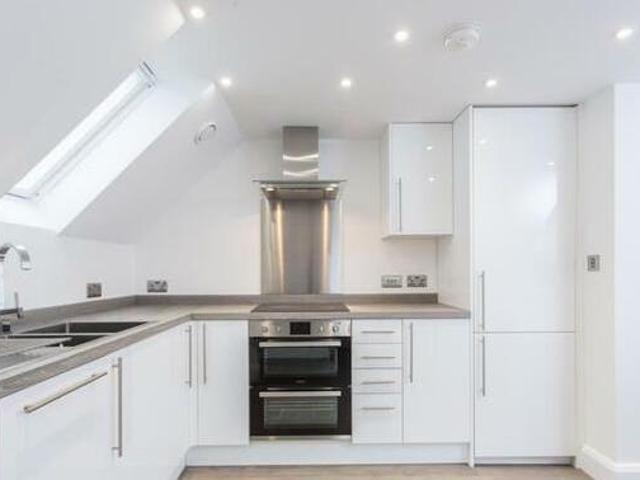 Kings Avenue, Clapham, 1 Bedroom Flat