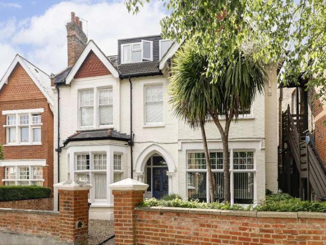 Kings Avenue, Ealing, London W5, 2 bed flat to rent, £3,250 pcm | PrimeLocation
