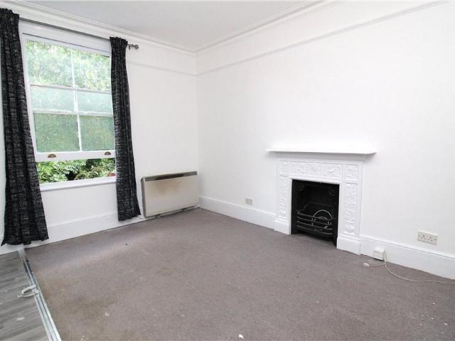 Kings Avenue, Ealing, W5 2SH