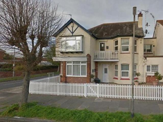 Kings Avenue, Holland on sea, 2 Bedroom Flat