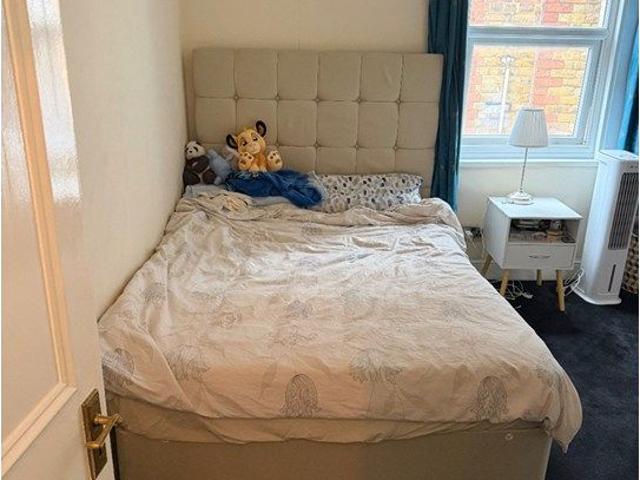 Kings Avenue, London N10, 3 bed flat to rent, £2,700 pcm | PrimeLocation